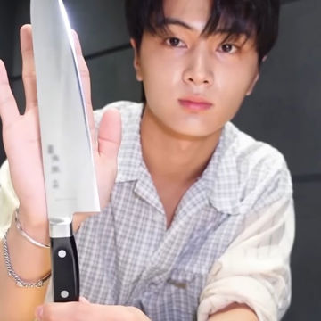 Knife! 🔪 (ENHA) by K A N N | BandLab