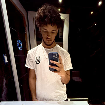 A post by Atownn Jdott | BandLab