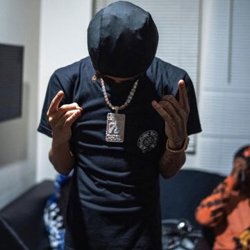 A post by ᄃんﾉ丂んﾉ刀のん😈/ lay ray smoker🚬 | BandLab