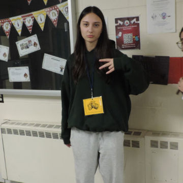 uh UK? by Mihaela Timircan | BandLab