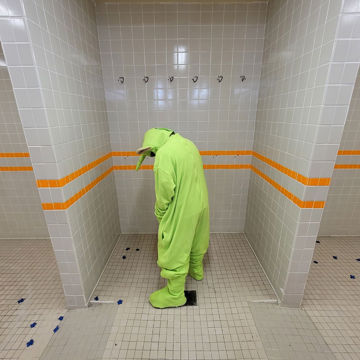 Alone crying over the color green by YUCK | BandLab